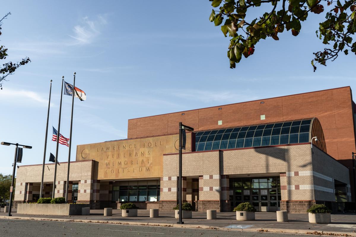 Lawrence Joel Veterans Memorial Coliseum – Stadium51