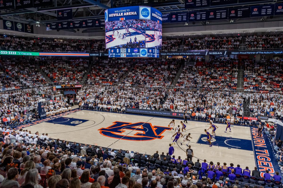 Neville Arena – Stadium51